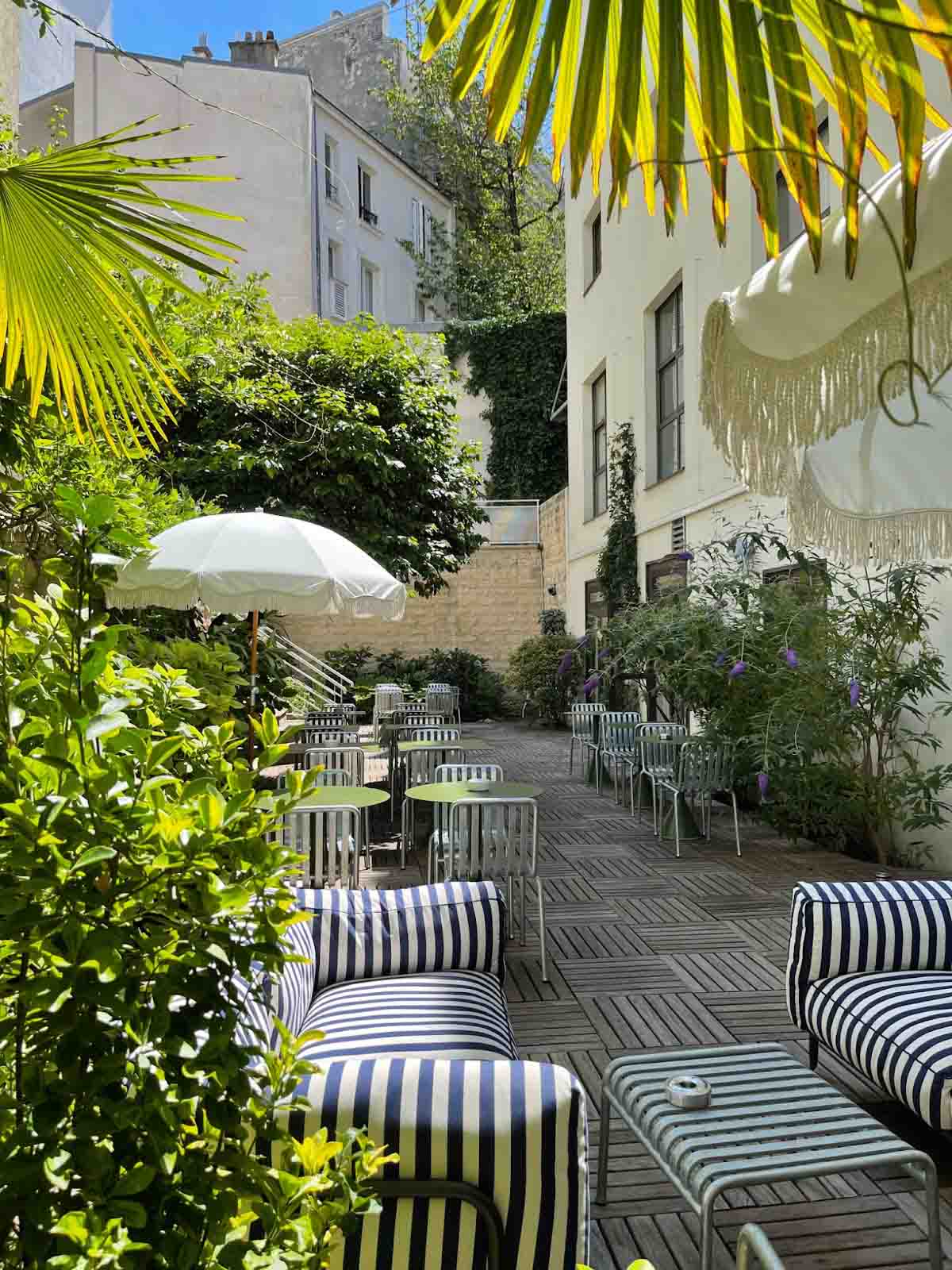Hôtel Rosalie - Merci Raymond